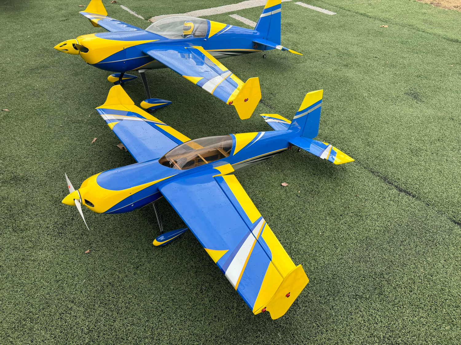 EF - 60" Edge 540T CNC - Blue/Yellow - ARF – Extreme Flight