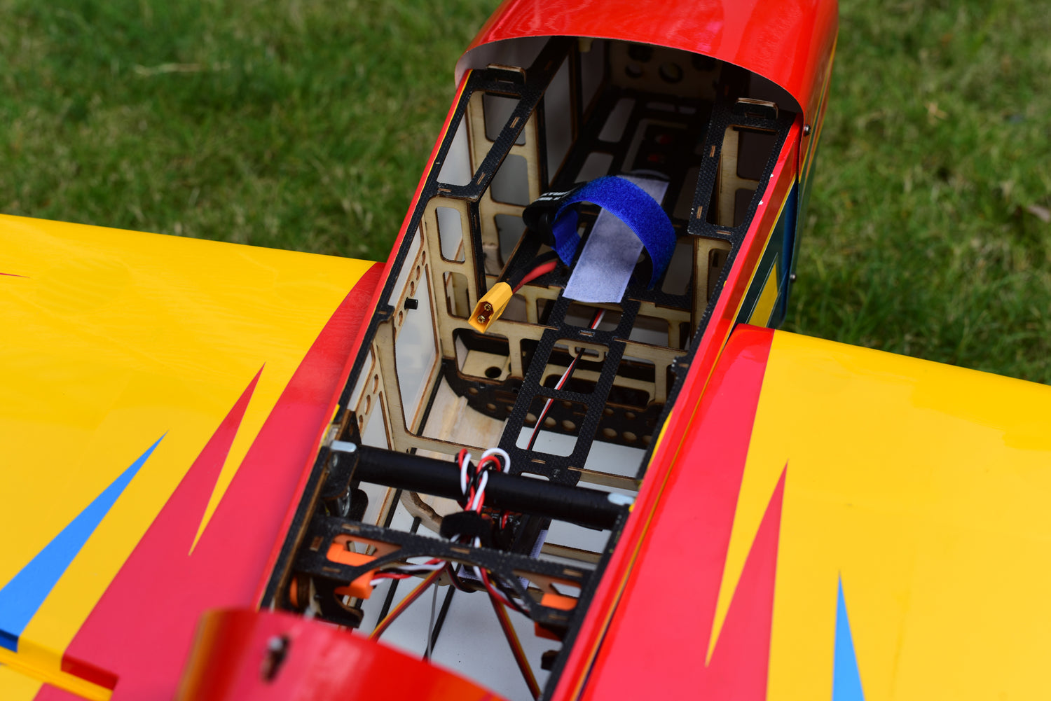 SW - 48" Slick 360 V2 - Yellow/Red Scheme D - ARF – Extreme Flight