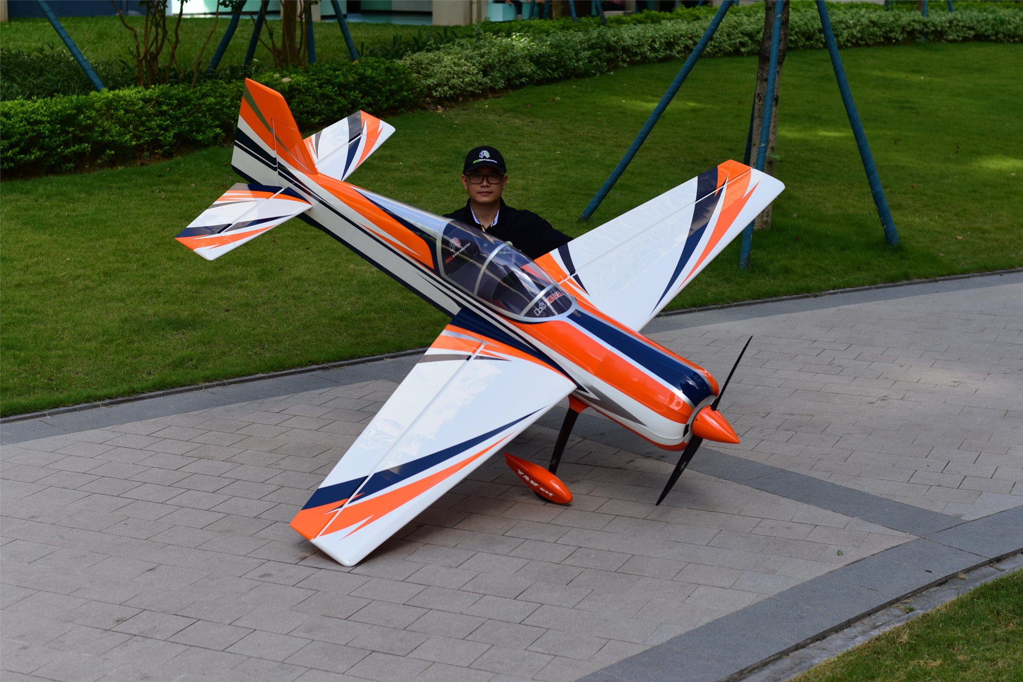 Skywing 104" Yak 54 - Gear Cuffs – Extreme Flight