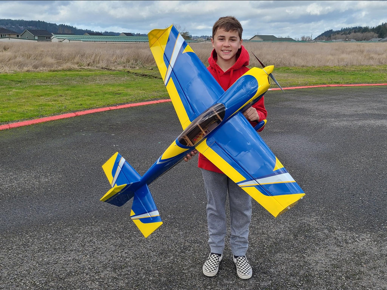 EF - 48" Edge 540T V2 PLUS - Blue/Yellow – Extreme Flight