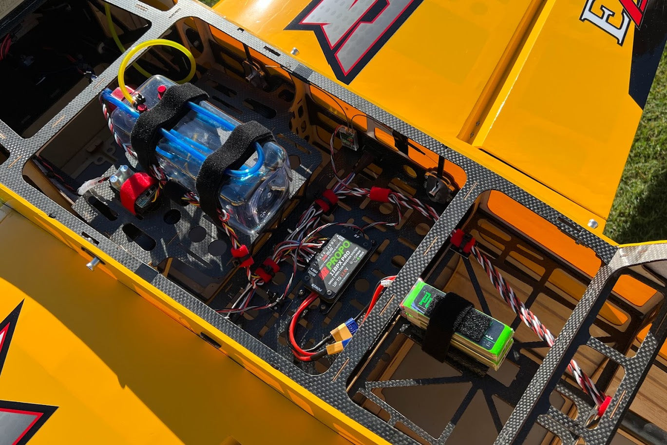 EF - 100" Slick 580 EXP V2 - Cub Yellow/Red/Grey – Extreme Flight