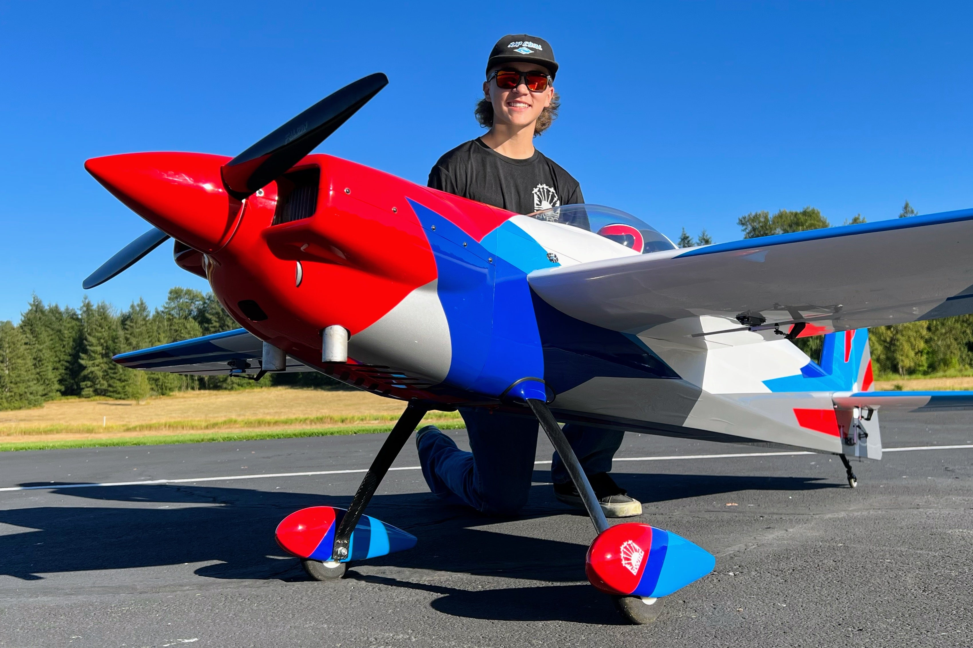 EF - 104" Laser V2 - White/Red/Blue/Silver – Extreme Flight